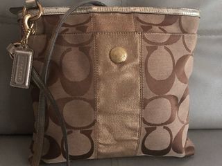 ขาย กระเป๋าแบรนด์เนม Coach แท้มือสอง